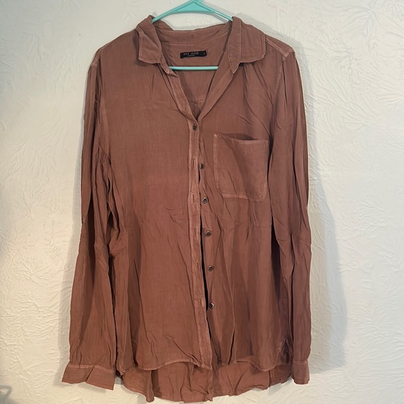 Max Jeans | Tops | Max Jeans Mauve Distressed Buttom Up | Poshmark